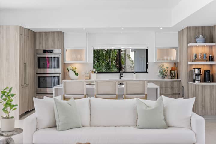 Stunning Luxury Home With Modern Elegance - Fort Lauderdale, FL