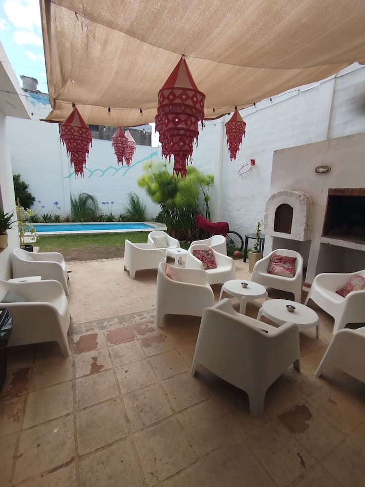 Cama En Dormitorio Compartido Mixto - Córdoba, Argentina