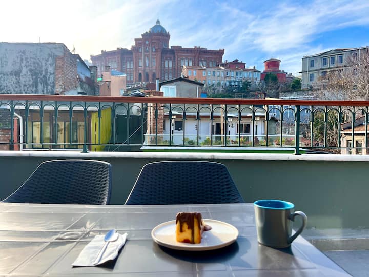 183 Cosy Rooftop Apartment & Terrace - Balat