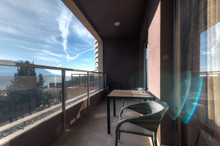 3 Bedrooms Apartment With Sea View - Budva