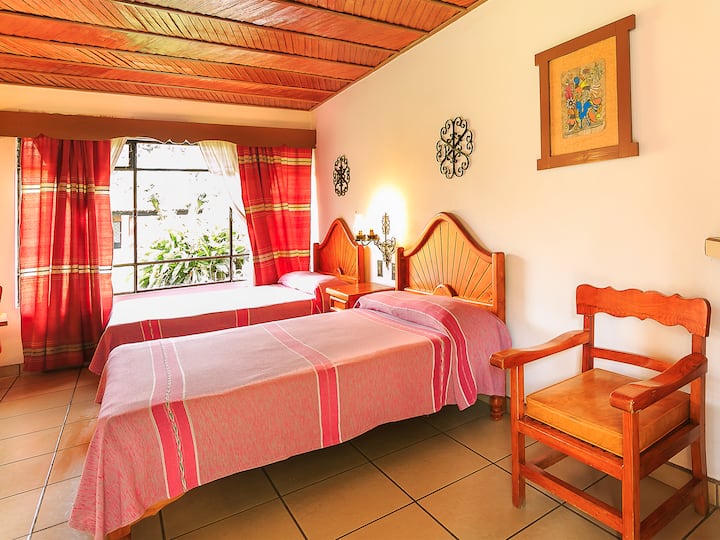 Hotel Pie De La Sierra Refugio Con Alberca - Uruapan