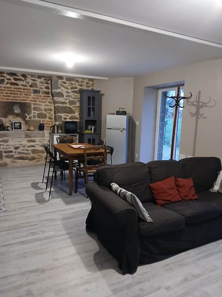 Maison De 100 M² - Fougères