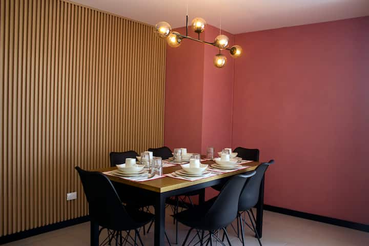 Apartamento Moderno Para 8 Personas/ Zona 7 - Guatemala