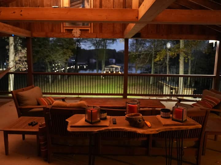Lakefront-epic Sunrises-gourmet Kitchen-the Deck! - Lake Gaston