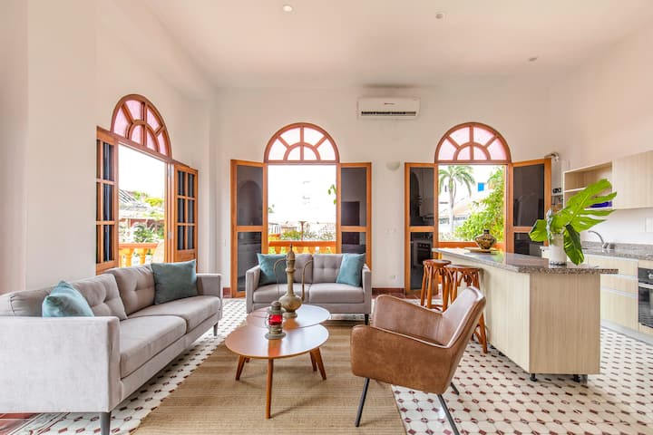 Amplio Apartamento Con Balcón Sobre Getsemani! - Cartagena