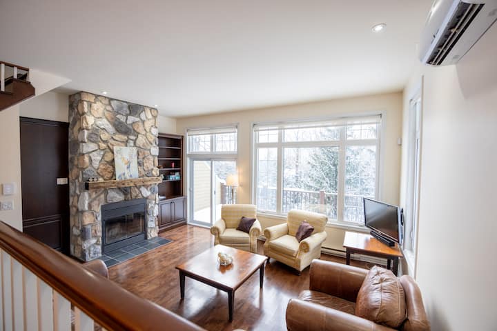 Chalet Mont Soleil Ski-in Out - Granby