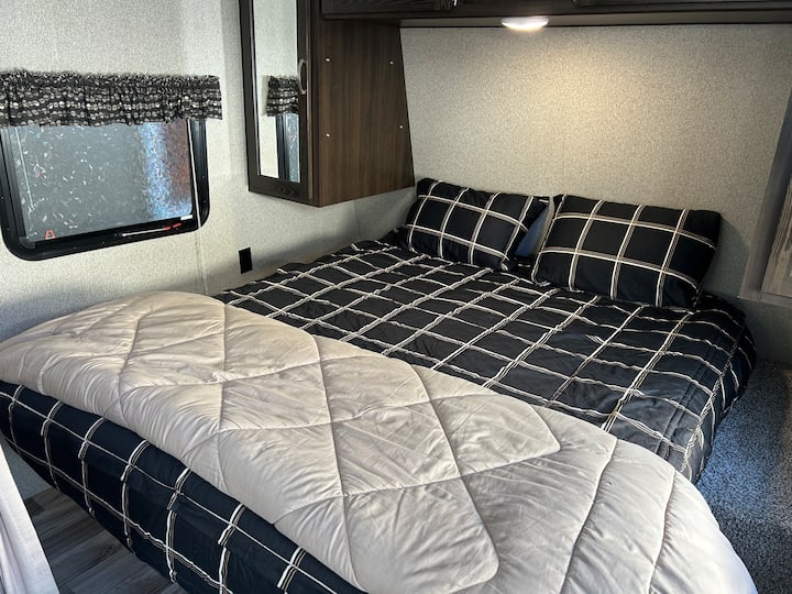 Cozy Guest House For Travelers - Thousand Oaks, CA