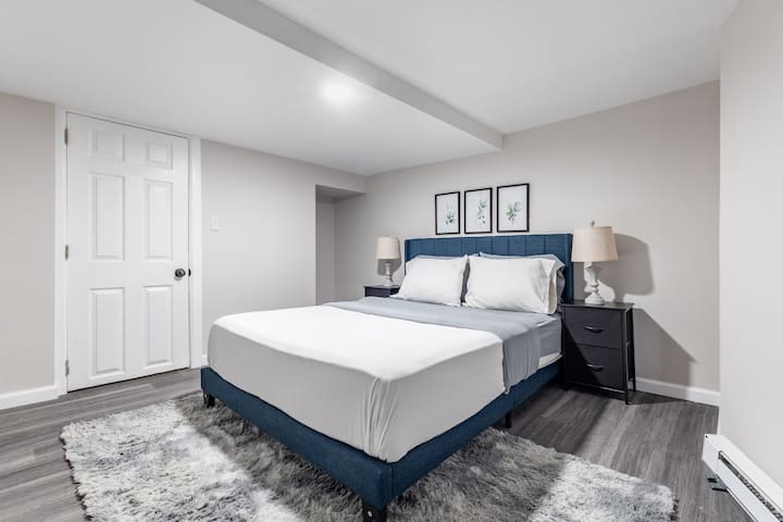 Private 2 Bedroom Basement Home 2 - Bloomfield, NJ