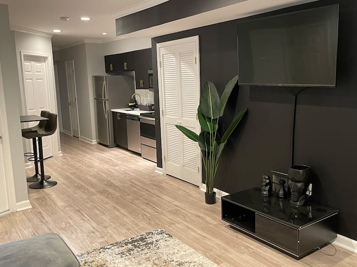 Luxury Dc Retreat | Sleek Apartment Near Downtown - RFK Stadium - Washington