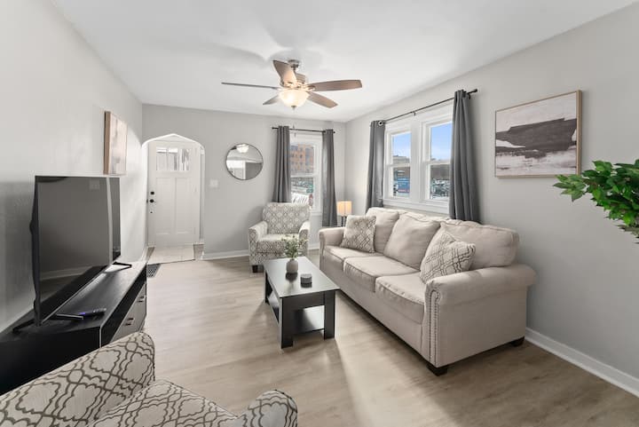 Walk-to-sanford | Zoo & Downtown 5 Mins - Sioux Falls, SD