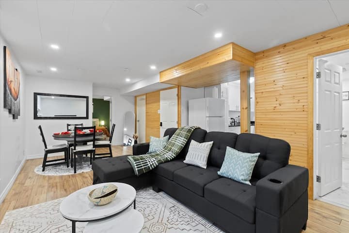 Ks03 Home, A Peaceful Oasis /King Size Bed - Ottawa
