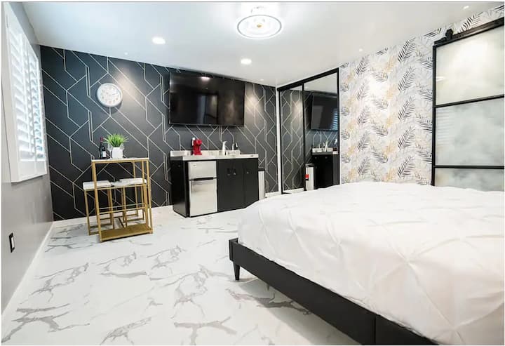 Luxury Studio In Uptown Yucaipa - Yucaipa, CA
