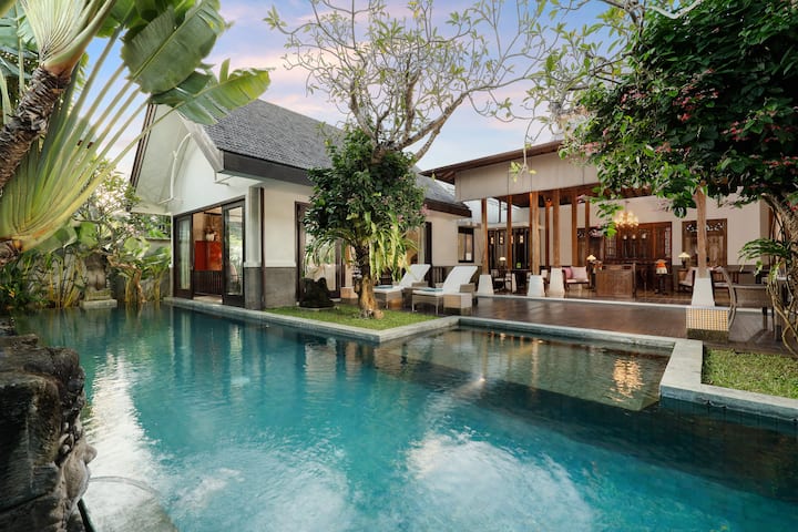 3br Spacious Private Pool Villa In Sanur - Sanur
