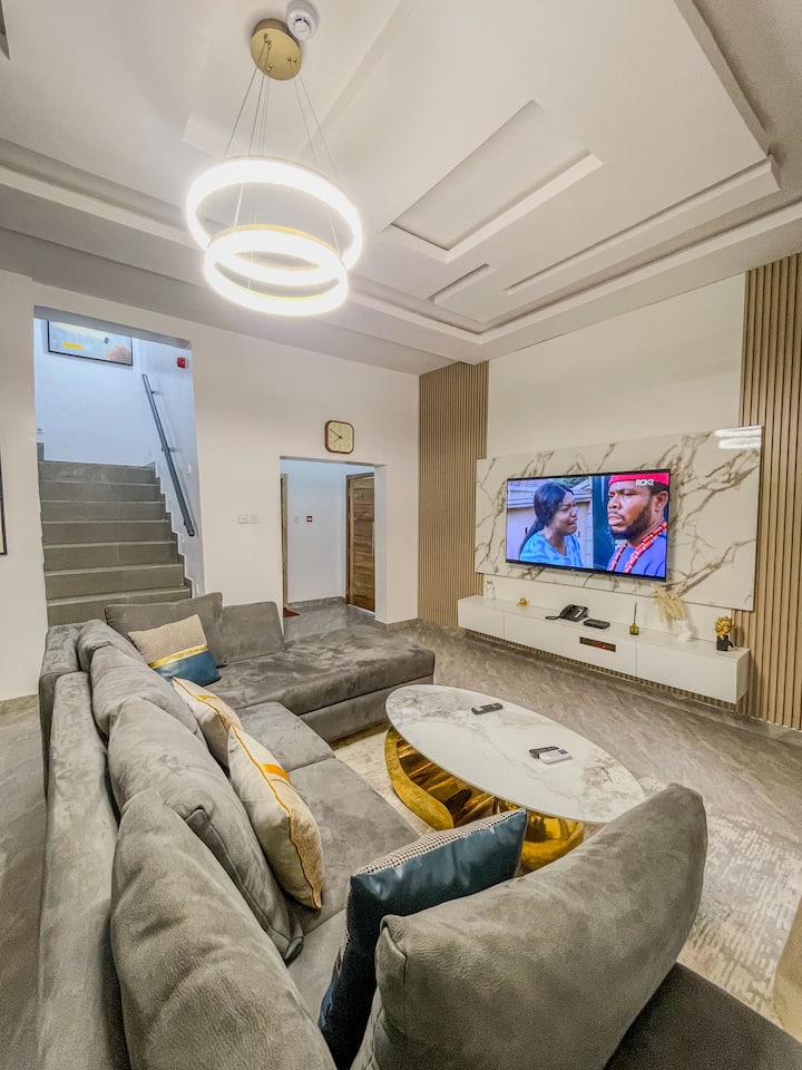 Elegant 5 Bed Apartment At Oregun Ikeja - Lagos