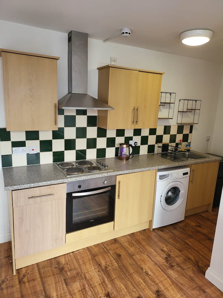 Two Bedroom Train Station - Crewe