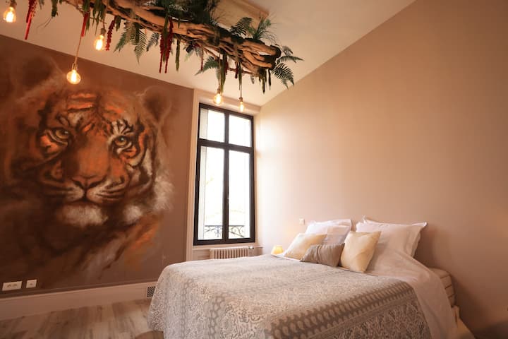 Chambre Rêve De Tigre - Issoire