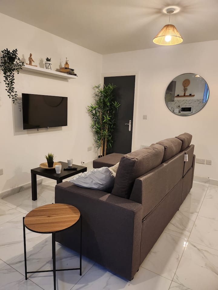 Keyless Entry. Fibre Wifi - Cardiff