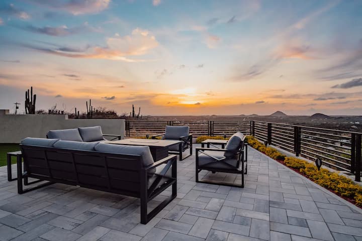 Modern Villa • Panoramic Views & Private Pool - Aruba