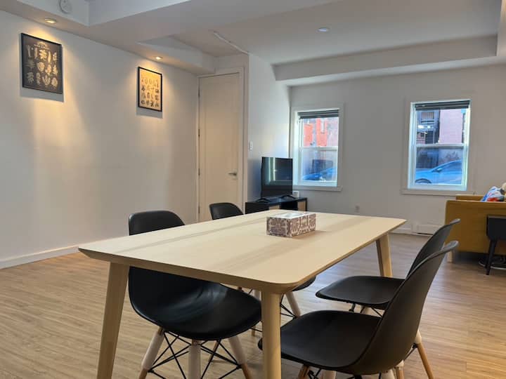 Modern Comfort In Dt Montreal - Montreal