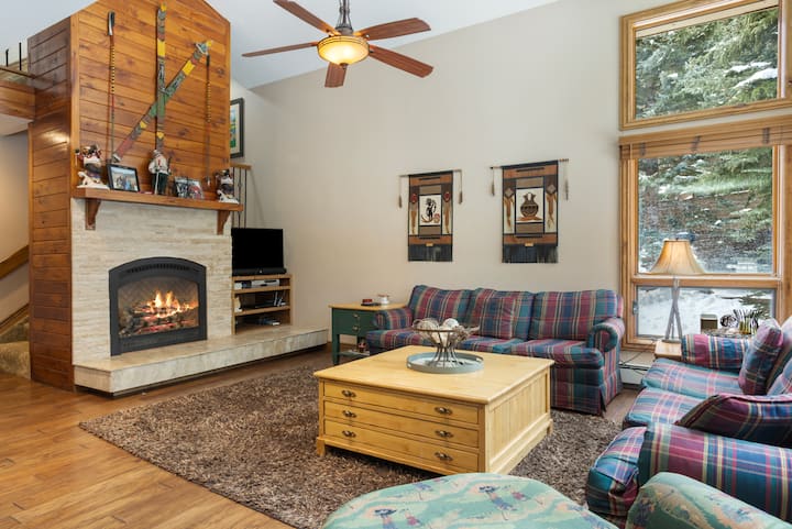Old School Cool Townhome - On Free Bust Route! - Vail, CO