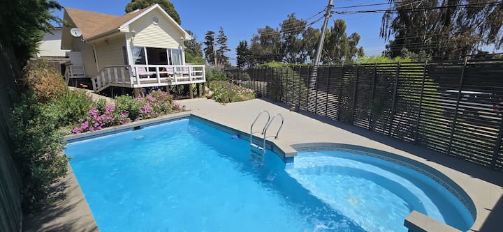 Casa En Cachagua Con Piscina A Minutos Del Mar - Zapallar