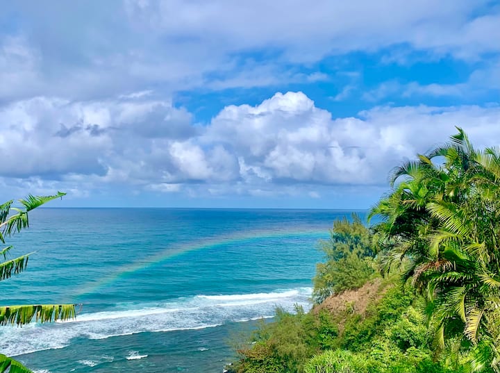 Couple's Kauai Cliffside Retreat - Kauai, HI