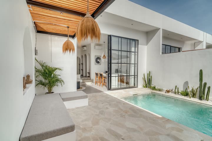 Avasa Villa A3 : Brand New 1br In Berawa, Bali. - Canggu
