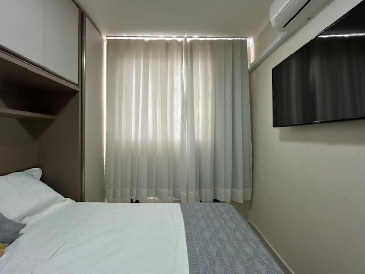 Prox.uel/ar/piscina/academia/700mega/pet Friendly - Londrina