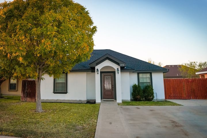 Chelsea’s Cottage - Eagle Pass, TX