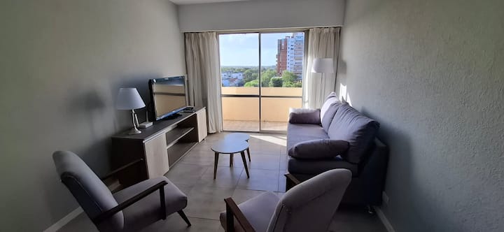 Depto De 3 Ambientes Con Cochera - Miramar