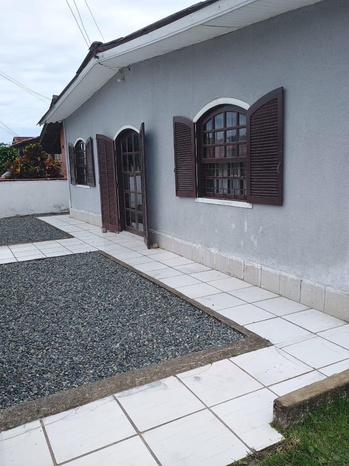 Casa De Praia Bem Localizada - Itapoá