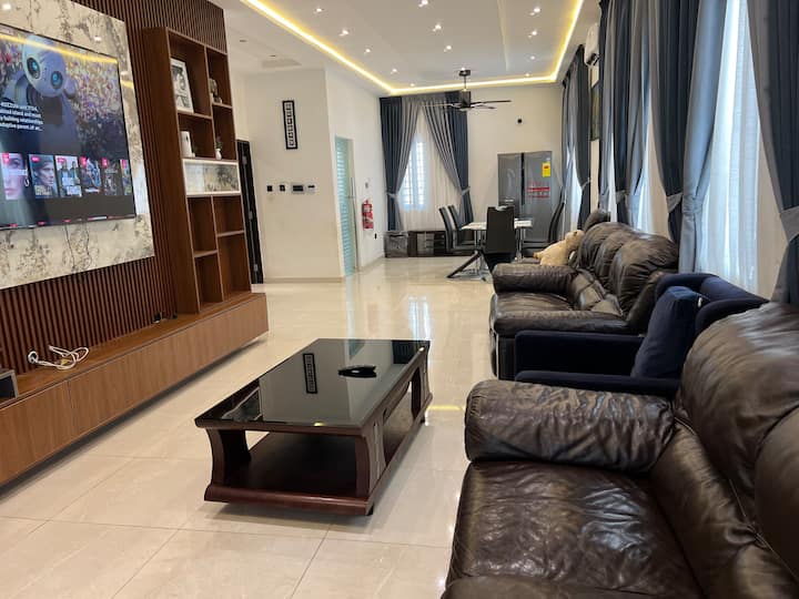 Room In Accra, East Legon W/ Workstation - Ghana