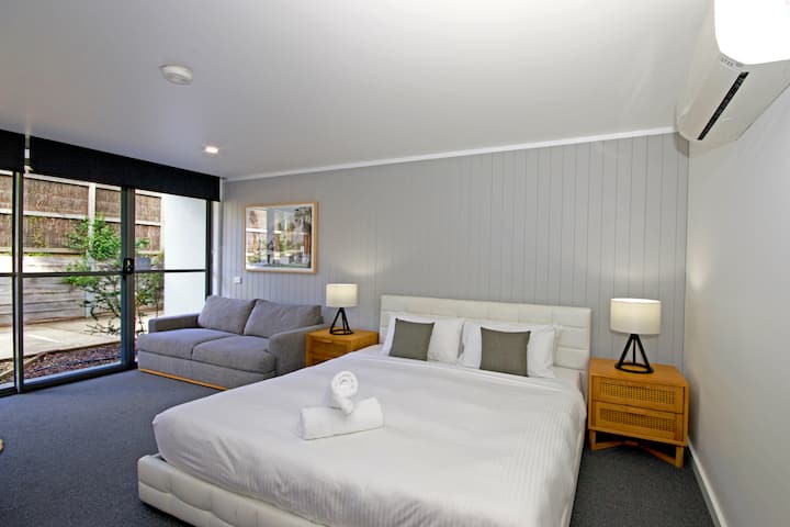 Beach Beauty: Lorne Studio Close To Town - Lorne