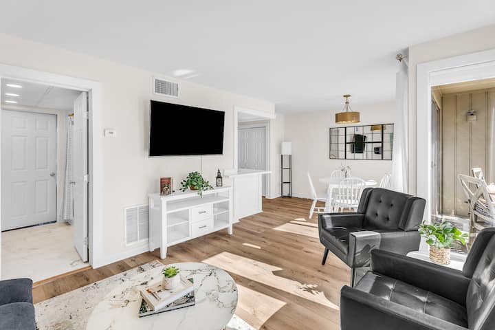 Updated 1st Floor Bay Retreat - Meaher State Park, Spanish Fort