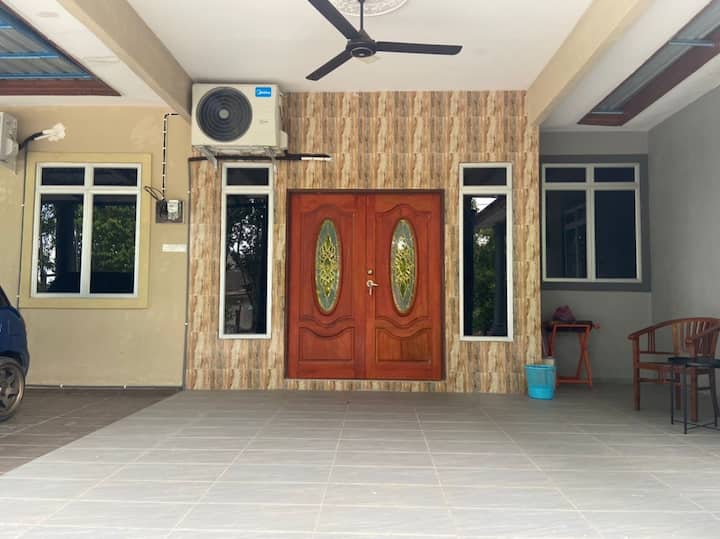 Ummi Homestay - Merlimau