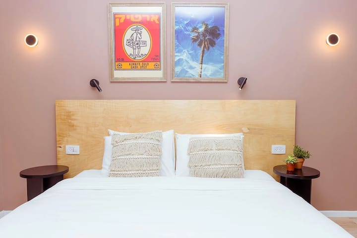 Standard Double Room - Seven Tlv Hotel - Tel Aviv