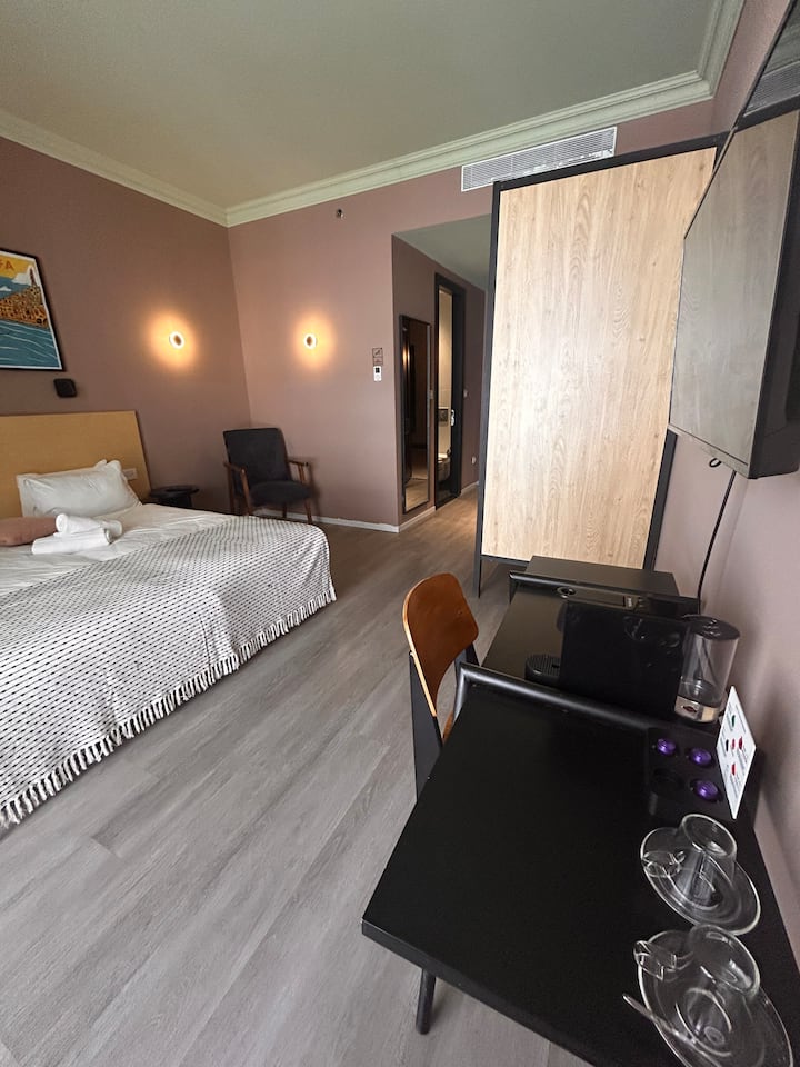 Family Room - 2 Adults + 2 Children - Tel Aviv-Yafo