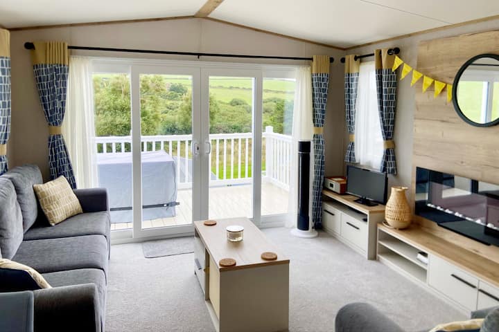Valley View (Static Caravan) - Newquay