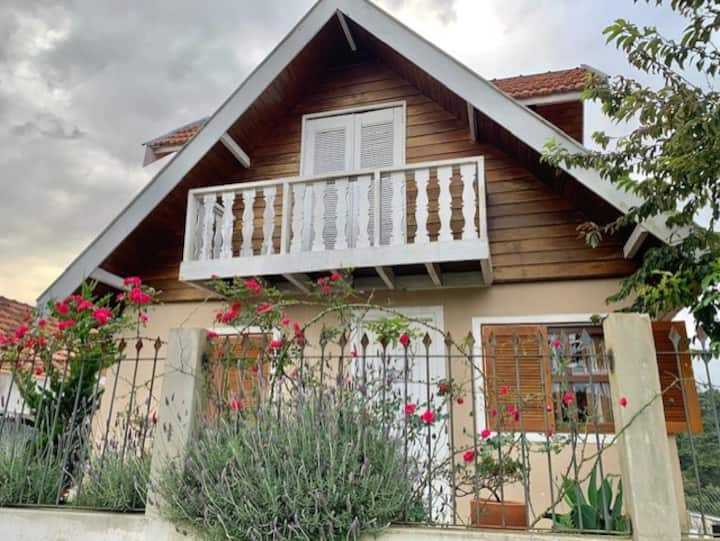 Chalé Aconchego Du Vallier - Campos do Jordão