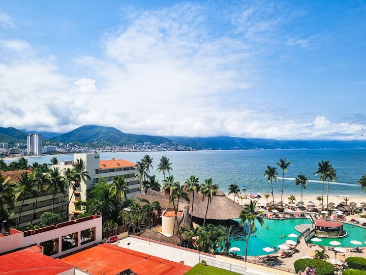 Amazing Oceanview In Hotel Zone (#0733) - Puerto Vallarta