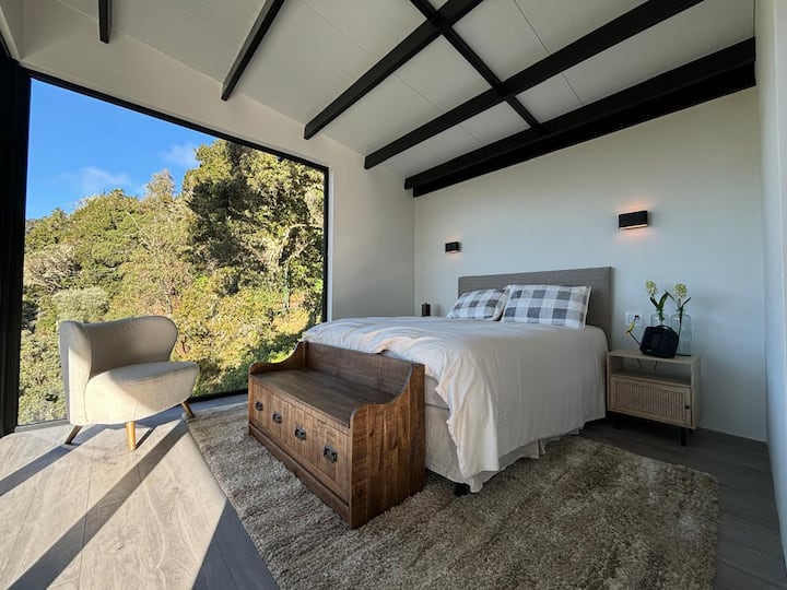 Casa Moderna, Vista Espectacular - San Gerardo de Dota