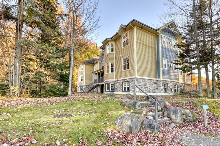 Le Panoramique - Ski In Ski Out Avec Foyer - Laurentides