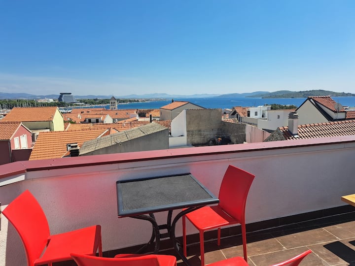 Capo Prizemlje +  Terasa 3 Kat - Vodice