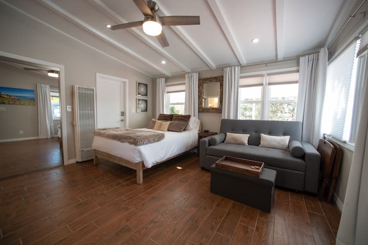 La Jolla Windansea Upscale Bungalow - Torrey Hills - San Diego