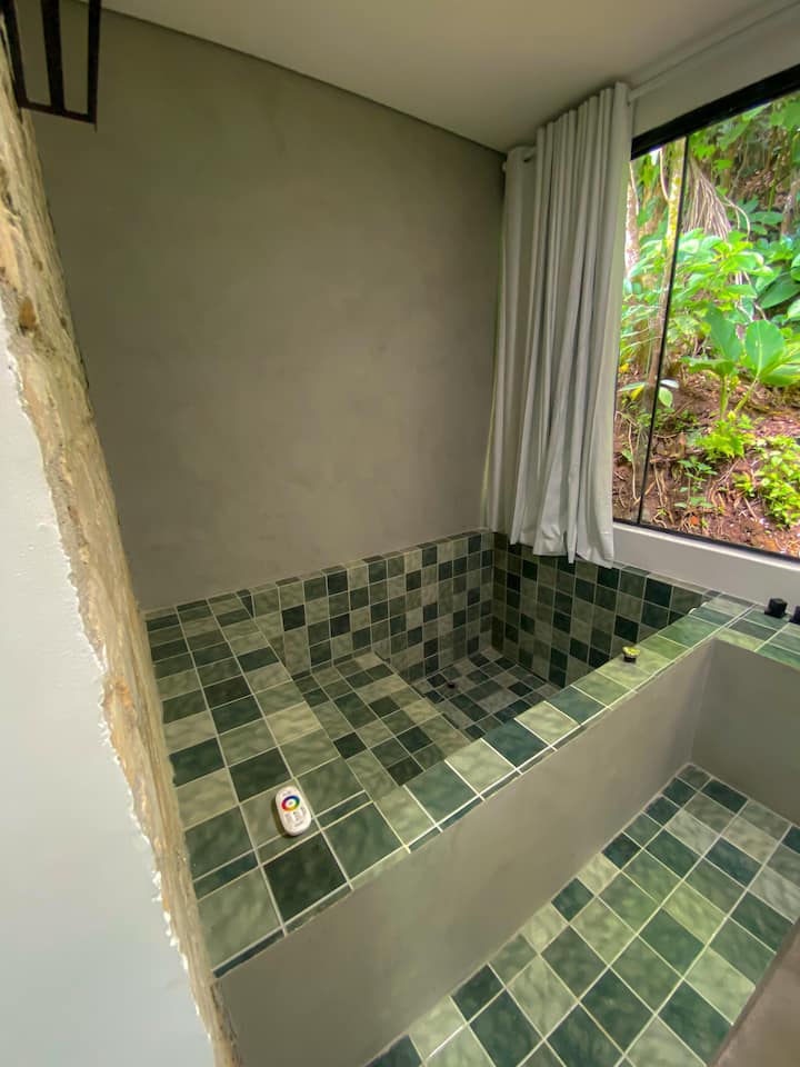 Mini Piscina Privativa Praia Mar - Guarujá