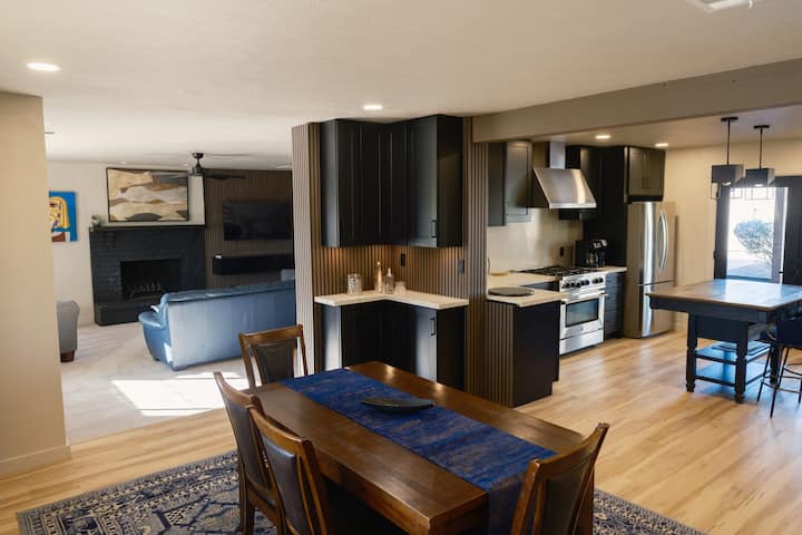 Desert Delight! Great Location! - Tempe, AZ