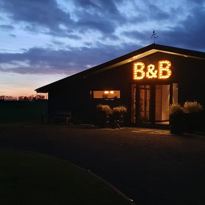 Hippe Schuur Guestroom 2.
Landelijk Logeren - Leeuwarden