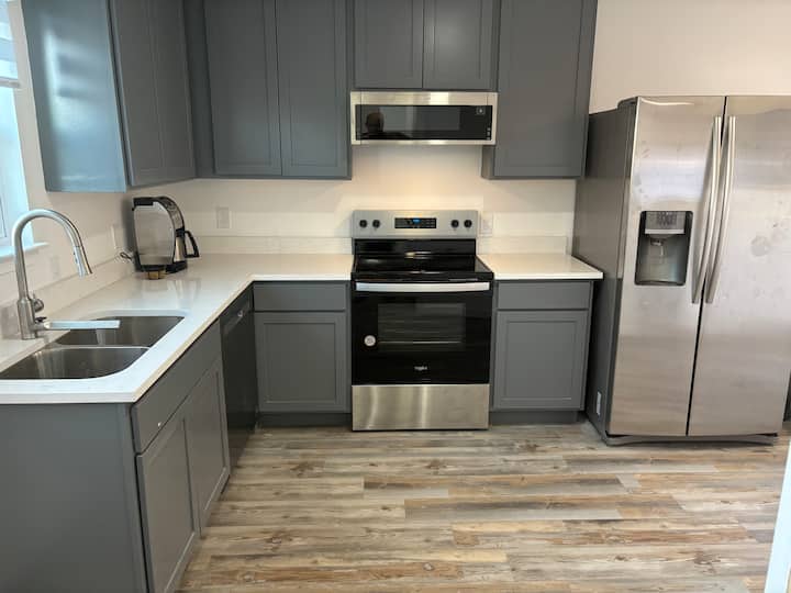 The Cozy Carriage House! - Panama City, FL