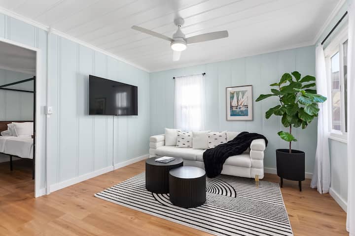 Modern 1 Bedroom Beach Sanctuary - Morena - San Diego