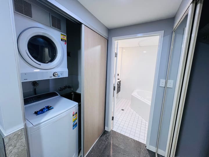 Deluxe One-bedroom Spa Apartment - ニューカッスル